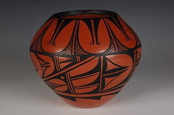 Native American Pottery Red : Jemez Polished Red Pot, by Donald Chinan