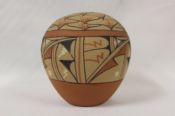 Seed Jar : Native American Jemez pueblo Polychrome Pottery Seed Jar, s